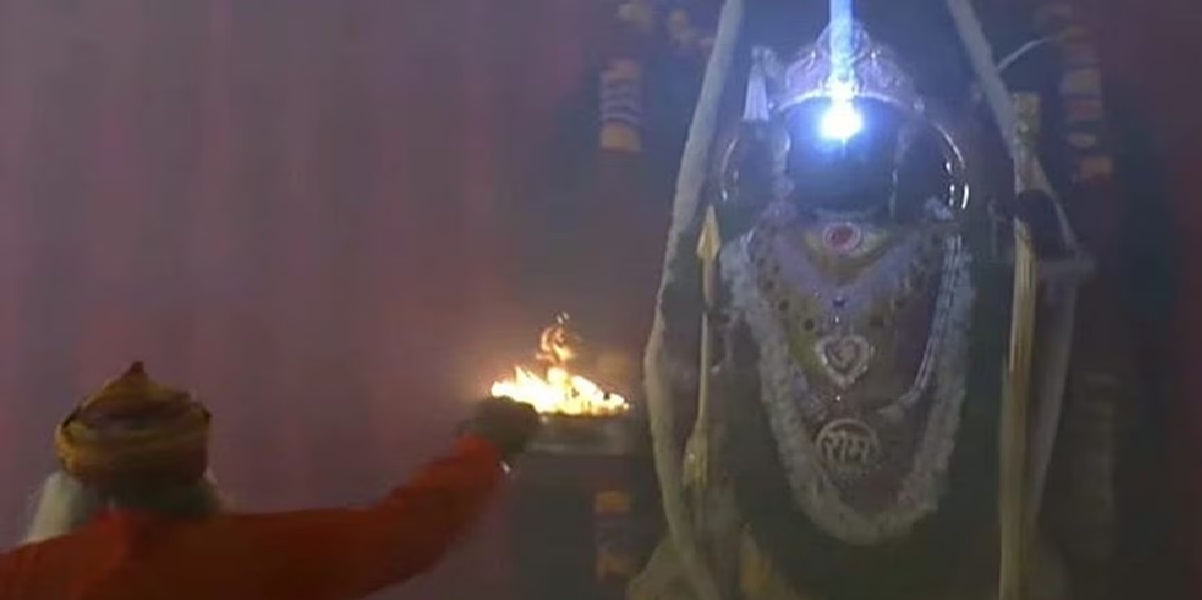 Ram Lalla Surya Tilak Live: Ayodhya Ram Mandir Special Darshan on Ram ...